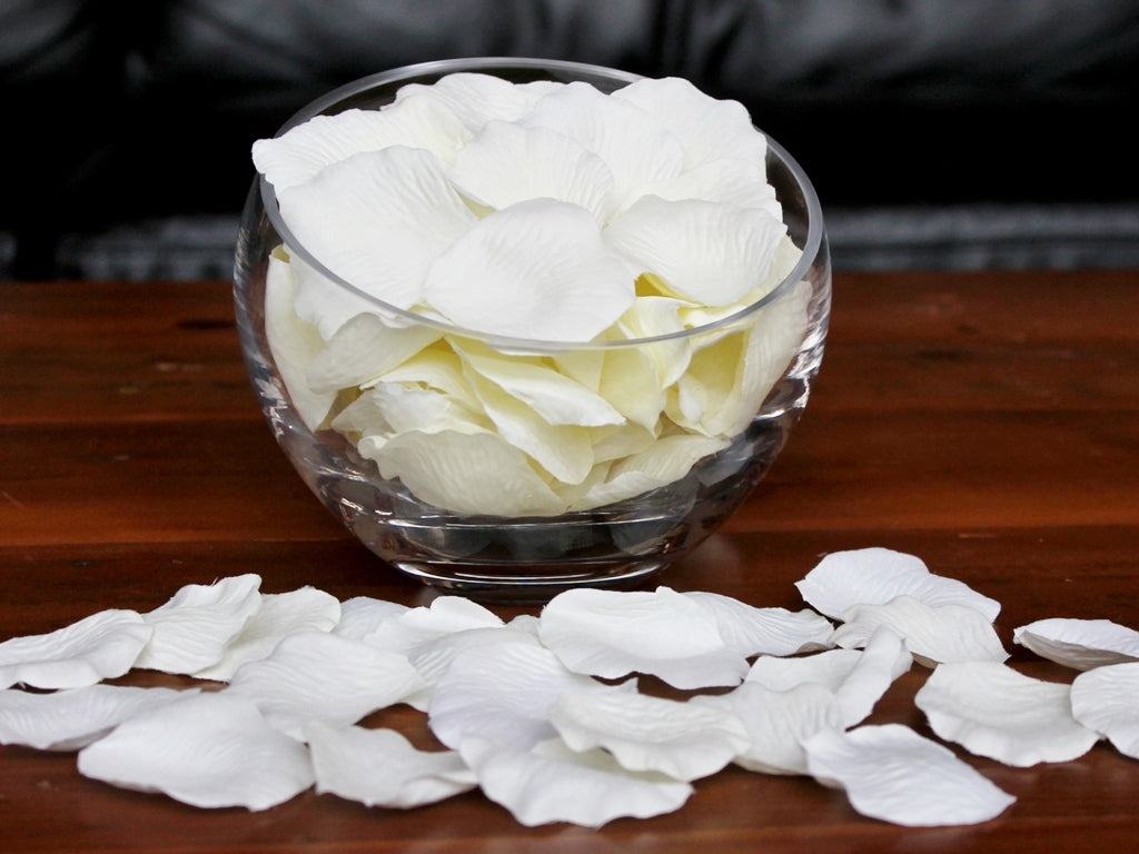 Ivory Silk Rose Petals, 100 petals – Petal Garden, Inc.