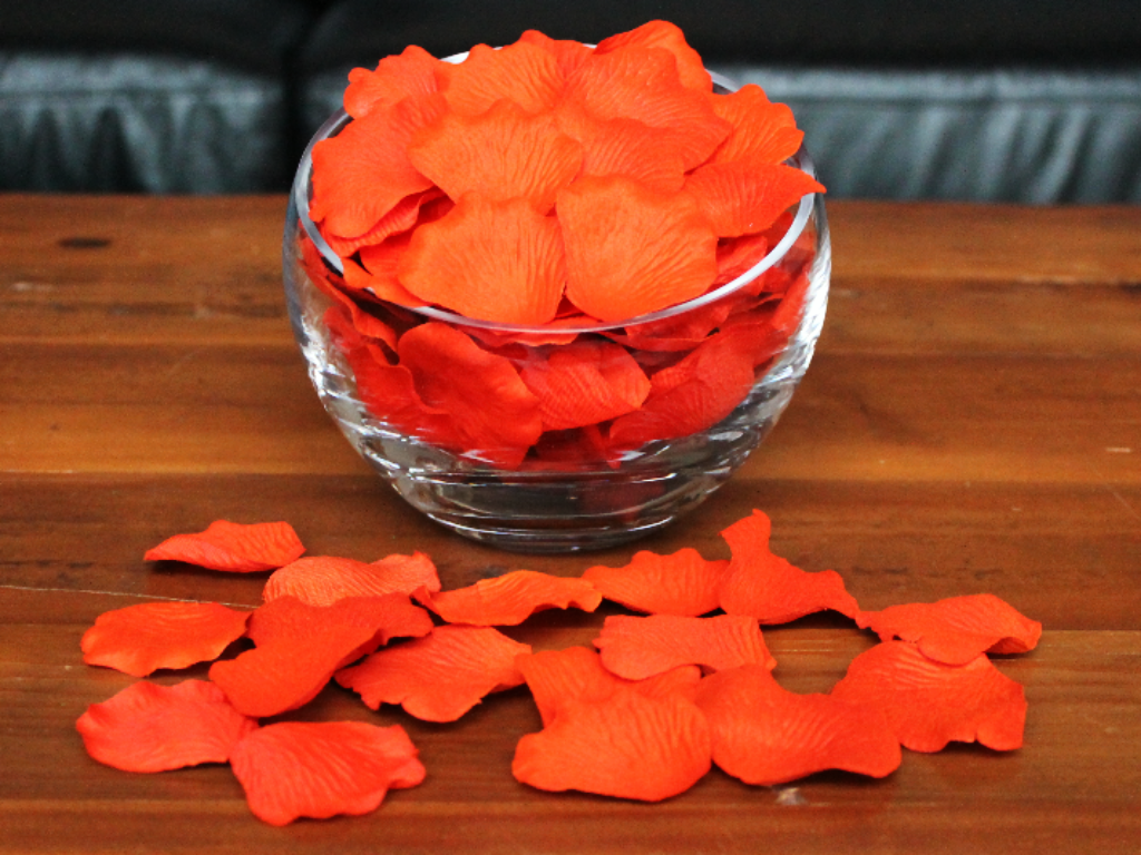 Tabasco Silk Rose Petals, 100 petals – Petal Garden, Inc.
